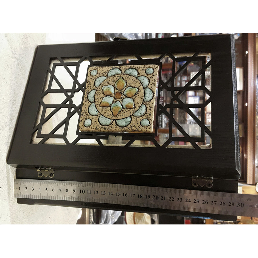 Arabesque Box With Square Ceramic – afghanionline.com